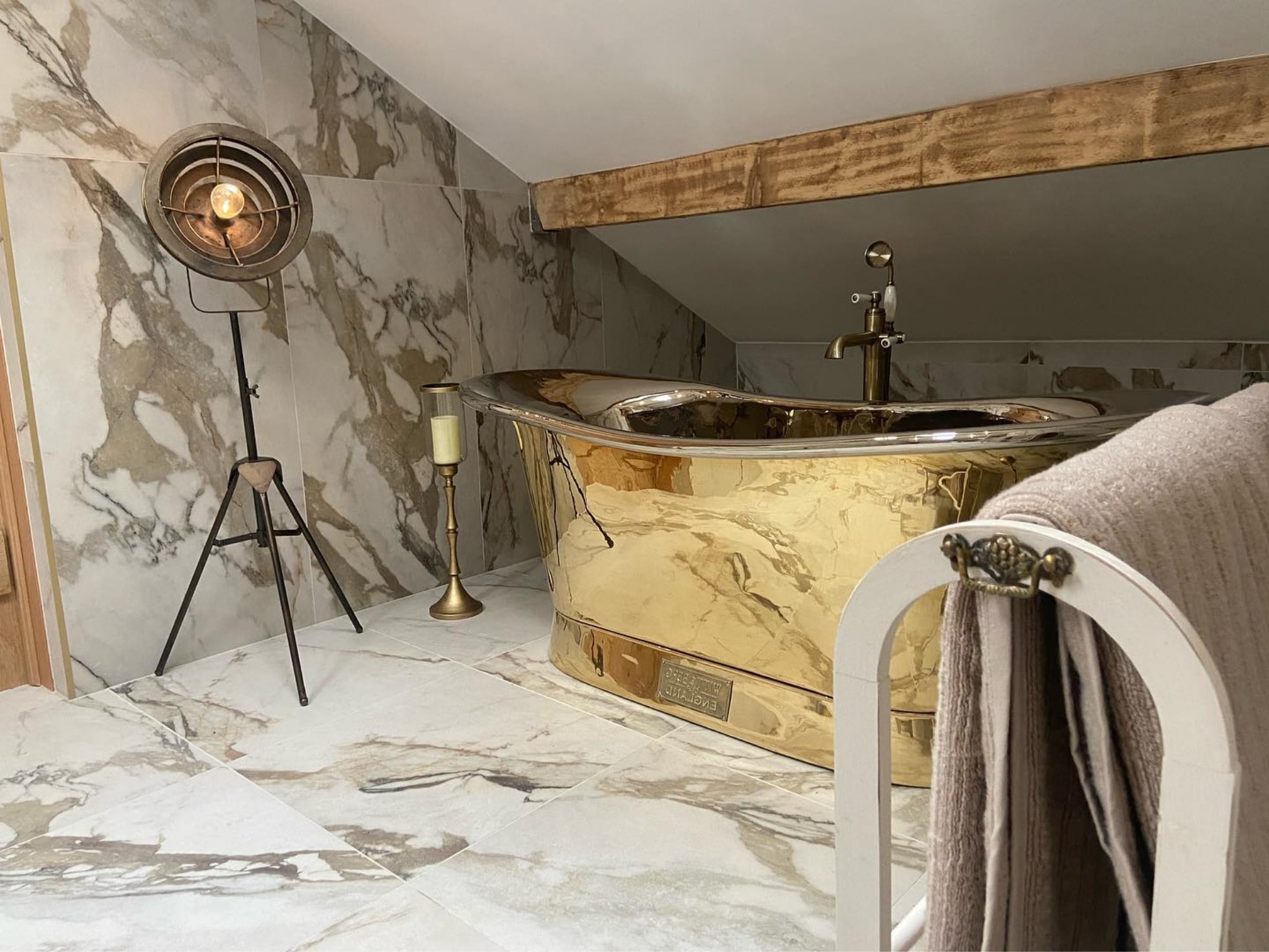 Barn conversion Kitchen, Living areas and bathrooms - Italian Tiles Outlet