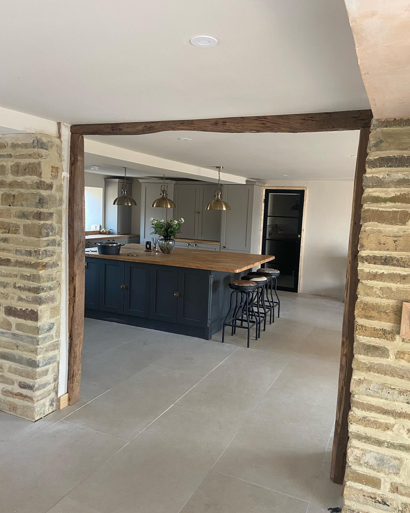 Barn conversion Kitchen, Living areas and bathrooms - Italian Tiles Outlet